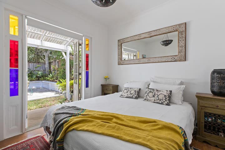 Classic Old-style Byron Home - Walk To Beach. - Mullumbimby