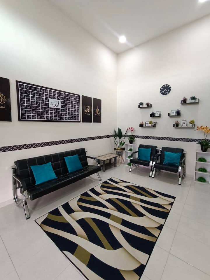 Homestay Aleesa Juasseh N9 - Kuala Pilah
