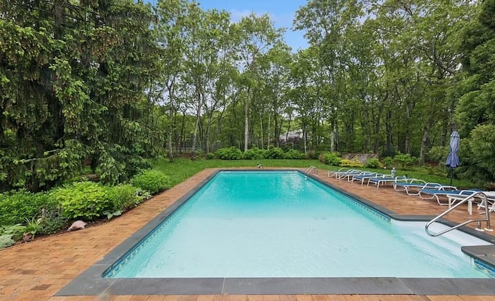 East Hampton Retreat With Pool Near Town & Beach! - East Hampton, NY
