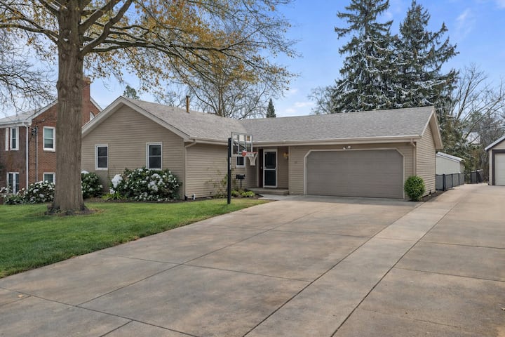 5br Furnished | Insurance Ready | 7 Beds - Rockford, IL