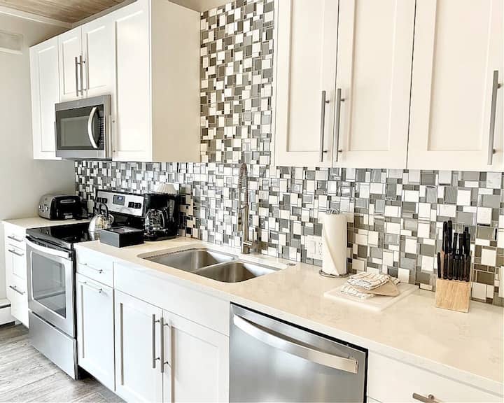 2 Bedroom Suite, Downtown Aspen, Pool-hot Tub-gym - Aspen, CO