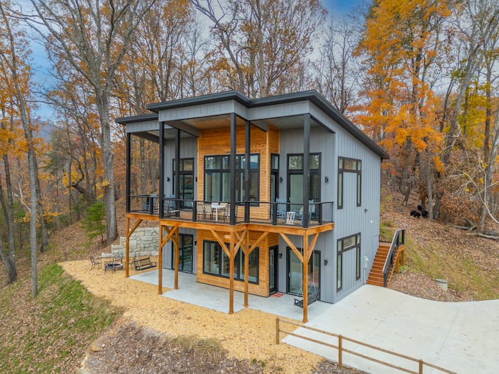 Modern Luxury Getaway Mixed With Mountain Views - Lake Lure, NC