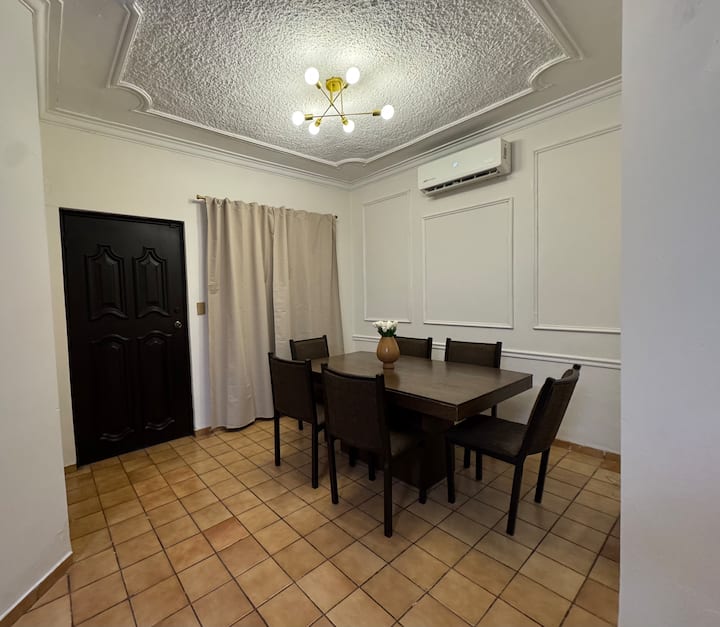 Casa Amplia A 1 Min Del Hospital Universitario - Monterrey