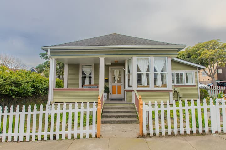 Potter's Cottage - Pacific Grove, CA