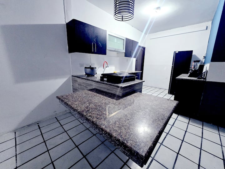 Departamento 2 Hab. Frente Al Estadio Y Hospital - Guayaquil