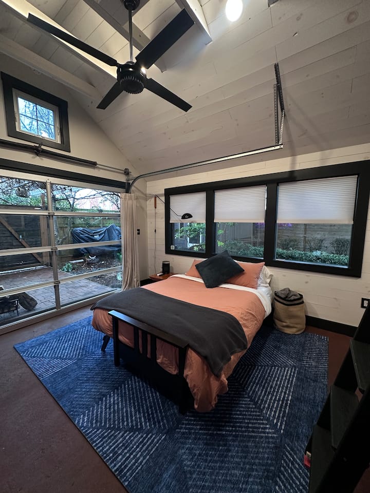 Private Guesthouse In Georgetown, Seattle! - Seattle, WA