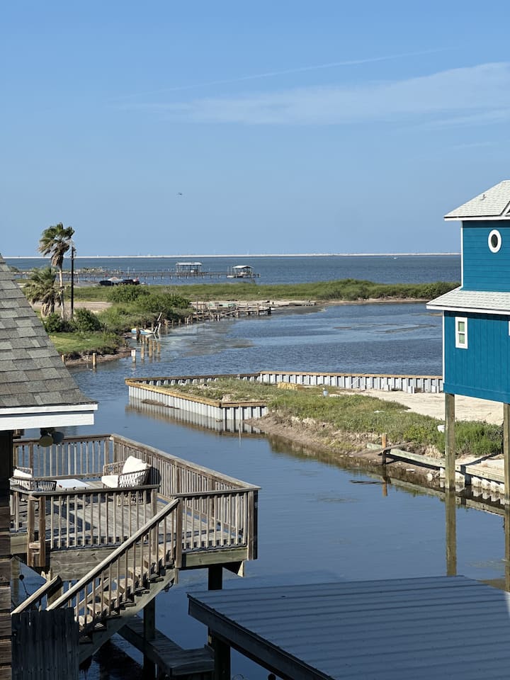 Waterfront Residence With Panoramic Bay Views - Corpus Christi, TX