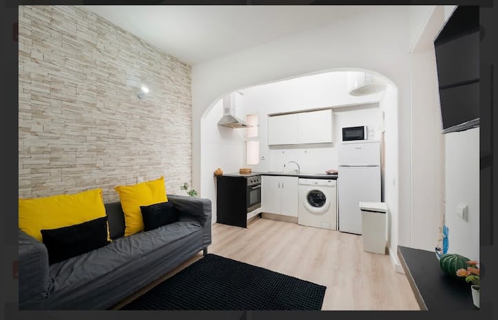 Beautiful 2bed Apartment By The Beach – Albufeira - Albufeira
