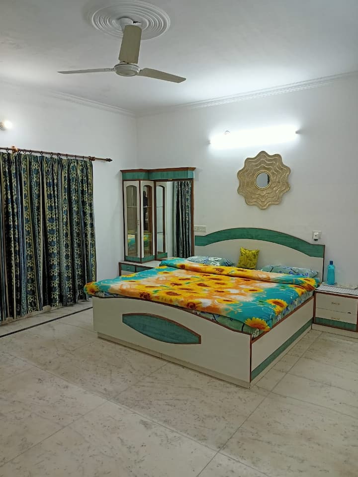 2bhk I Apt I Bath Tub I Near Mall Road Kasauli - Kalka