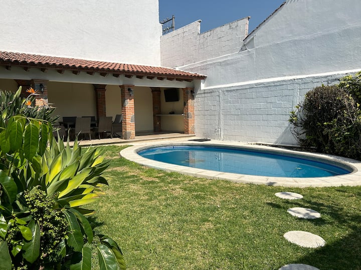 Casa Con Alberca Privada | Tranquila Y Cómoda - Cuernavaca