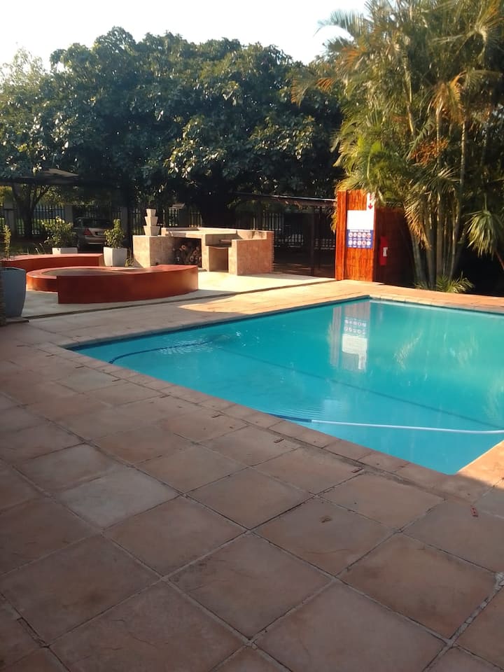 Leopards Lair, Self-catering Bedroom With Bathroom - Malelane