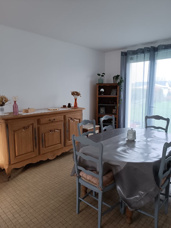 Maison Et Jardin Clos. Proche Du Zoo De La Flèche - Beauvau