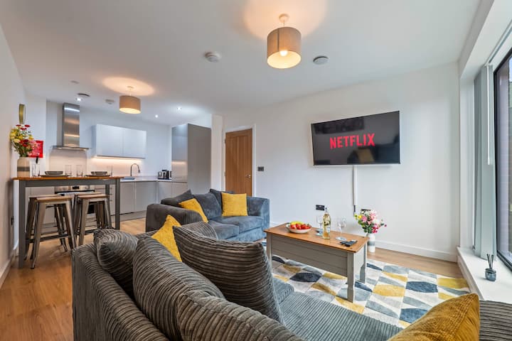 Stylish New 2-bed Apartment In Jewellery Quarter! - Birmingham
