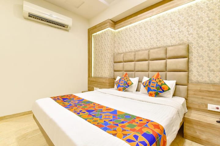 Hotel Pvr - Ahmedabad