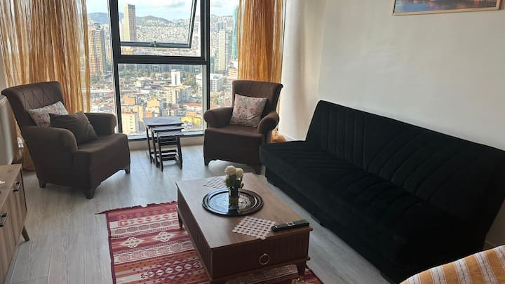 28.kat Geniş Lüks Rezidans Daire. Gym+havuz - Bornova