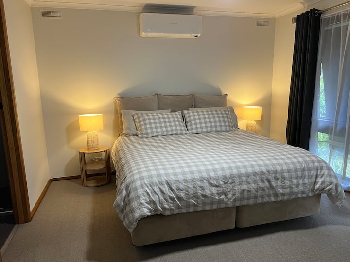 Willow & Wild 3 Bedroom Escape - Shepparton