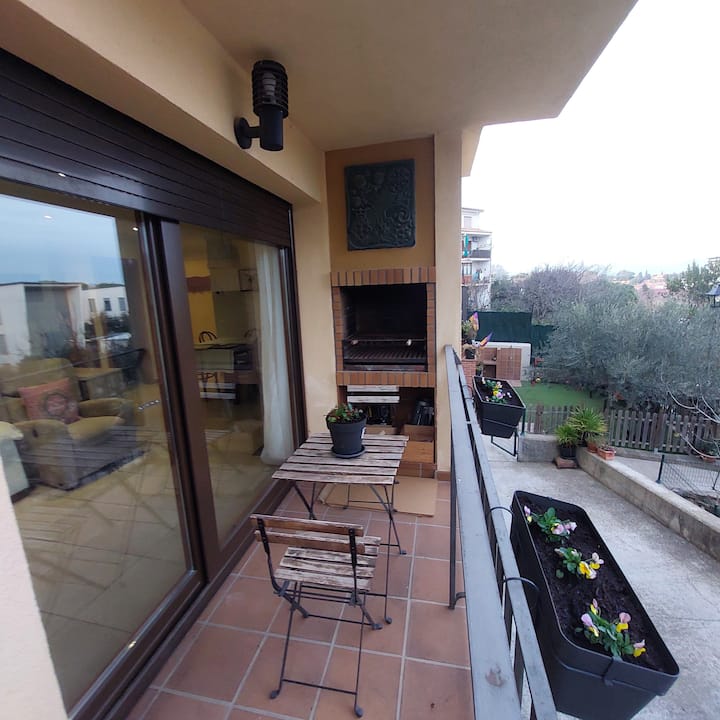 Acogedor Apartamento En Pueblo Tranquilo - Vic