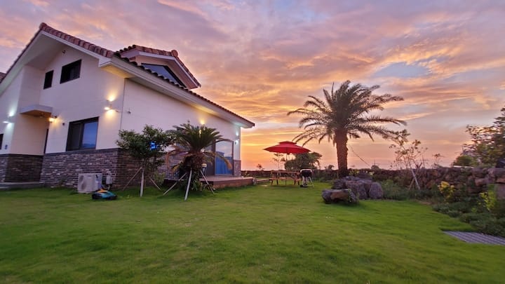 애월뷰신규0pen 한담해변 비양도 차귀도 한림식물원 금오름 대형하나로마트인근 바베큐노래방 - South Korea