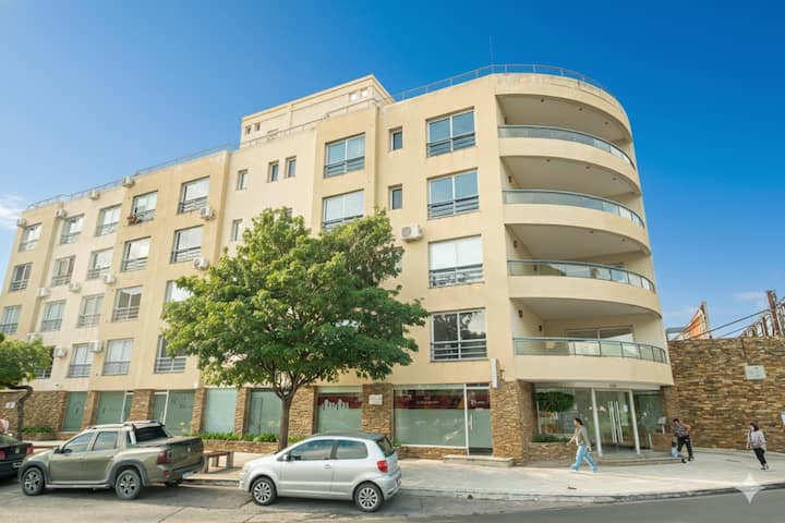 Urban Bicentenario | Depto De CategorÃa 4 Pax - Salta
