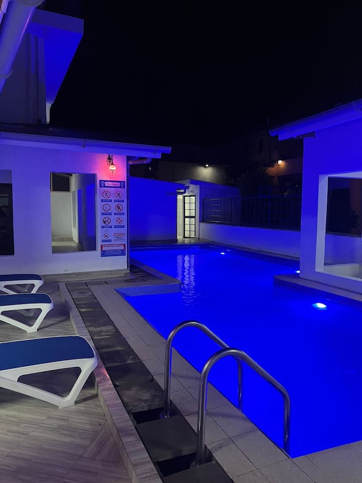 1bedroom With Pool & Restaurant | 5 Minutes To Cbd - Kisumu