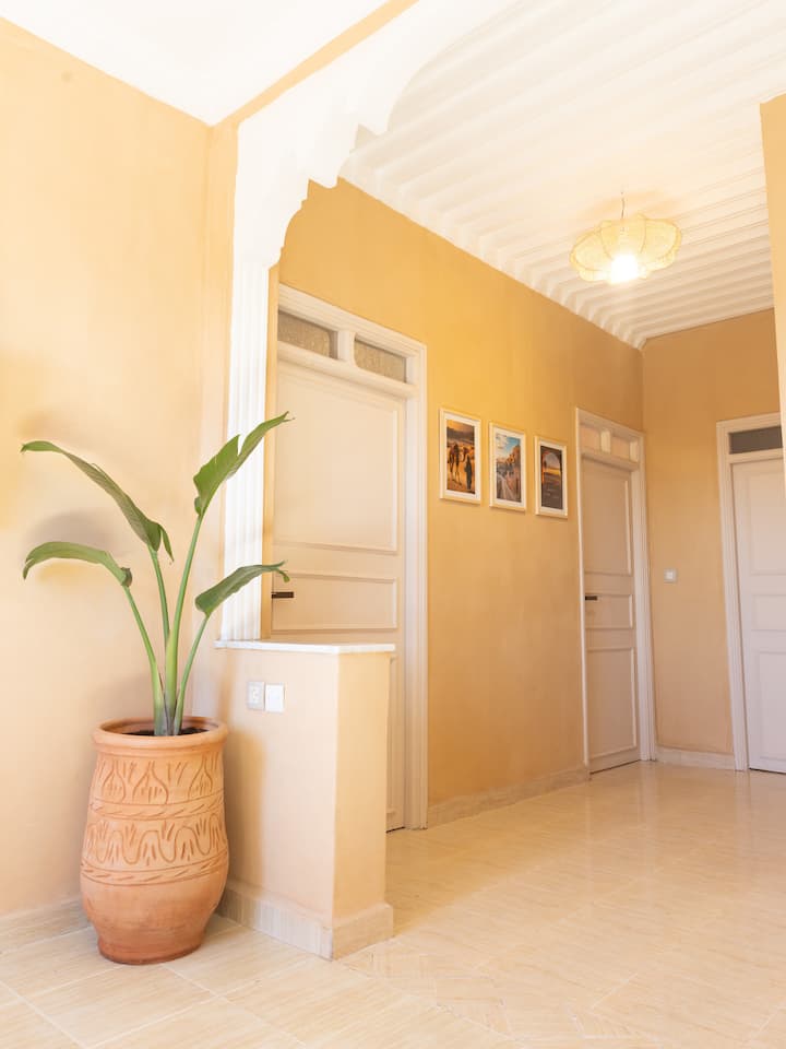 New Stunning Downtown Apart 5 Min From Rak Airport - Marrakech