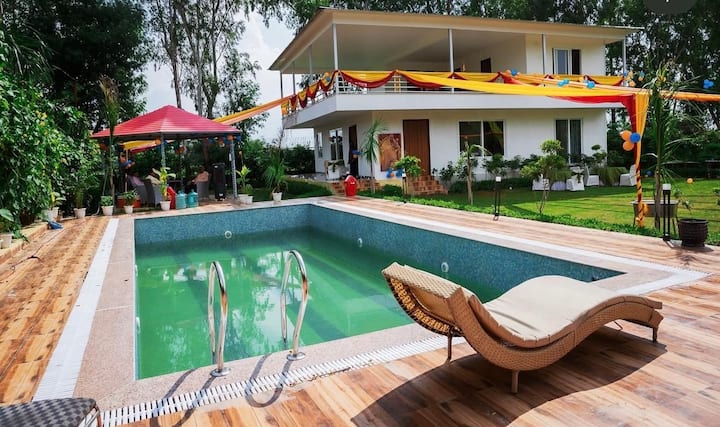 White House Farmstead - 노이다