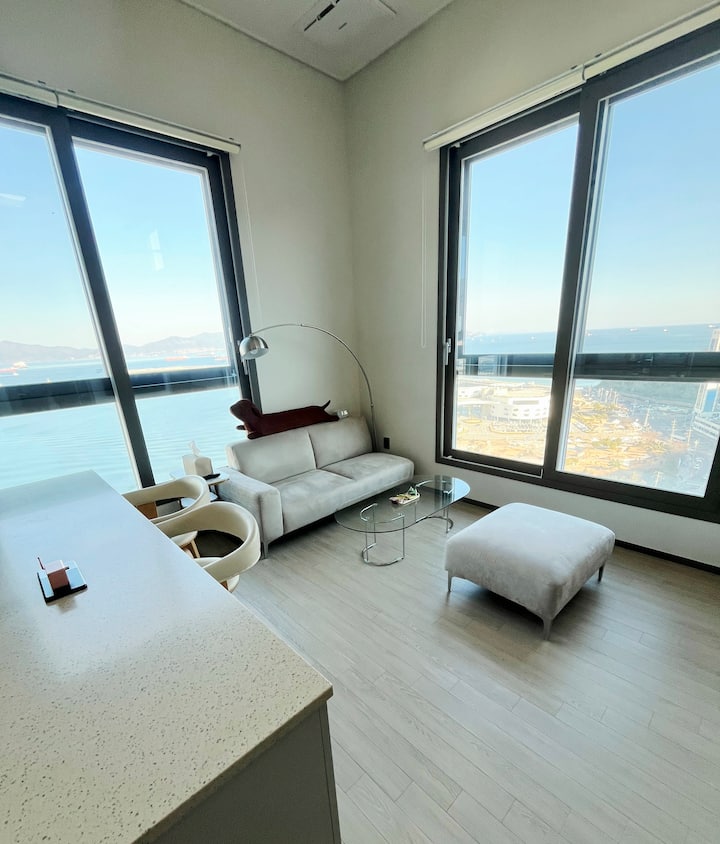 블루오션
#여수여행#오동도#여수엑스포#복층오션뷰#여수밤바다#감성숙소#여수힐링#넷플릭스#신축 - Corea del Sud