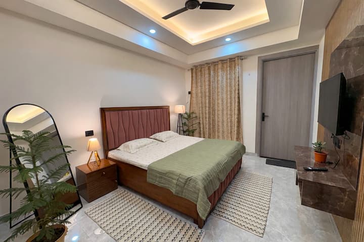 Little Luxe Loft - Gurgaon