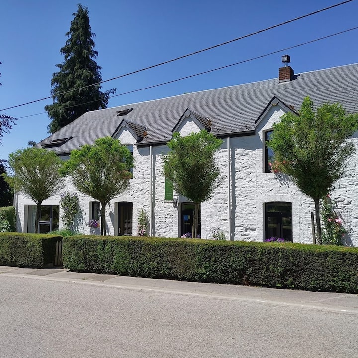 B&b Des 4 Seigneurs, In De Naamse Ardennen - Daverdisse