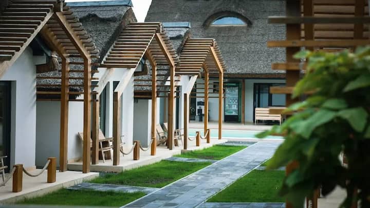 Bungalow Sunrise - Maliuc