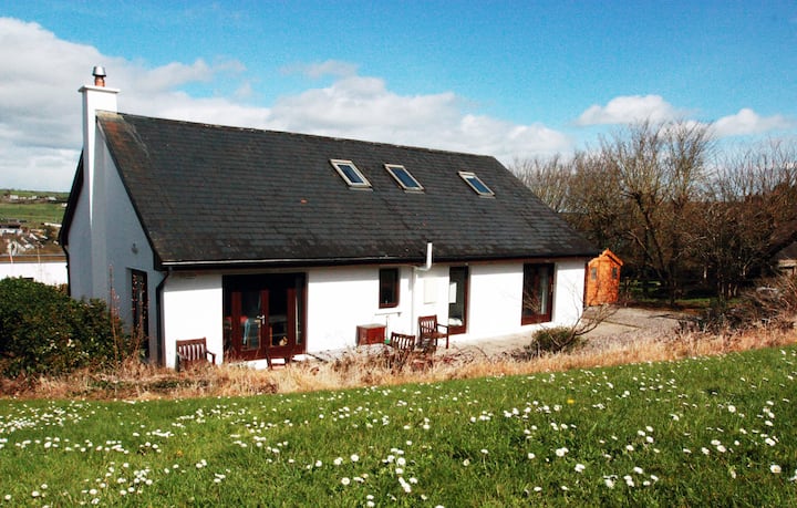 Spacious Cosy Family House In The Heart Of Ardmore - Youghal