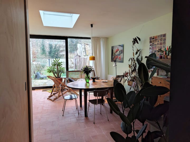 Sfeervolle Ruime Gelijkvloerse Woning - Gand