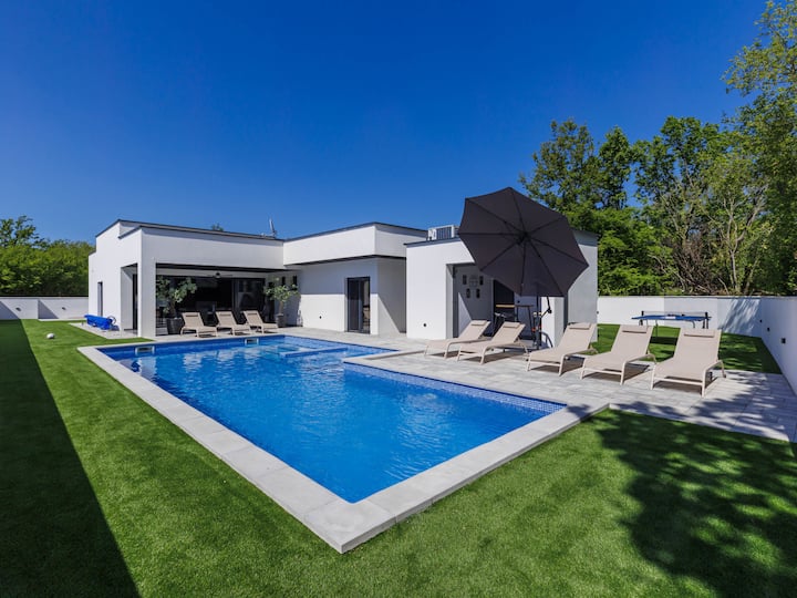 De Karlo By Interhome - Istrien