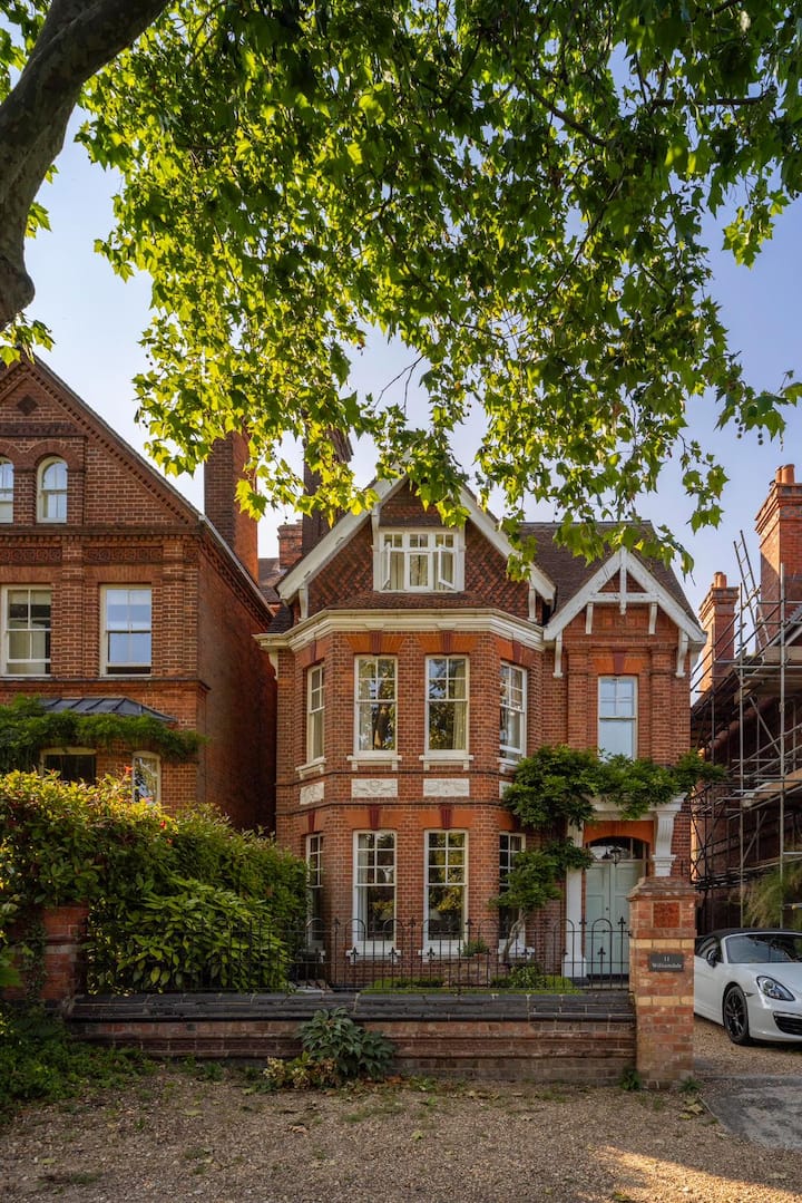 Elegant Victorian Home- Walk To River And Town - Henley-on-Thames