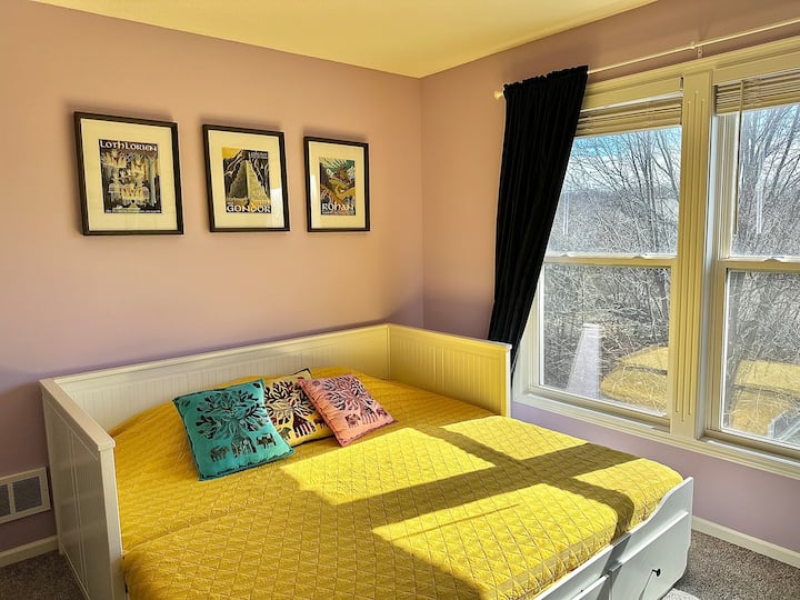 Fantasy Inspired Getaway - Smithville, MO