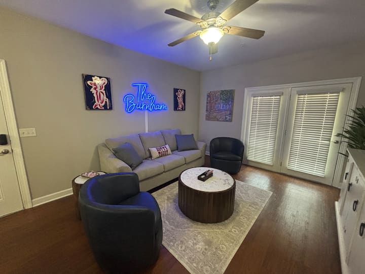 The Burnham - Oxford, MS