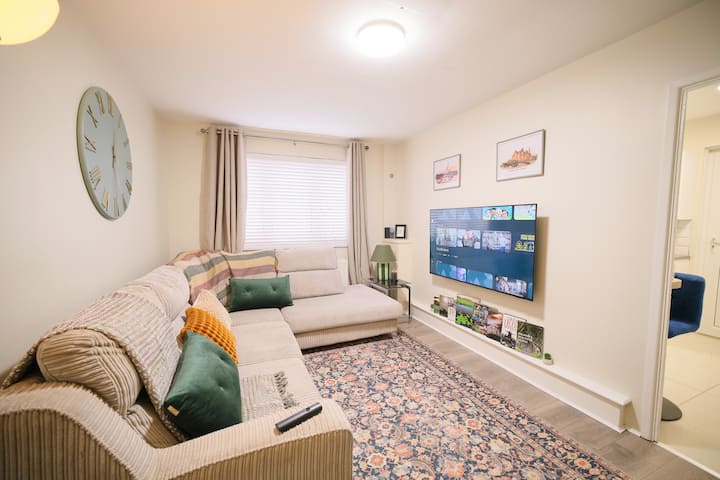 City Centre Apartment Beside The City Walls - Londonderry