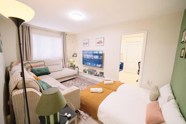 City Centre Apartment Beside The City Walls - Derry