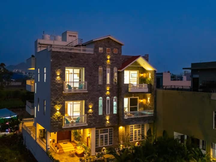 Jolawas Stay – A 6 Bhk Luxury Farm Villa - Udaipur
