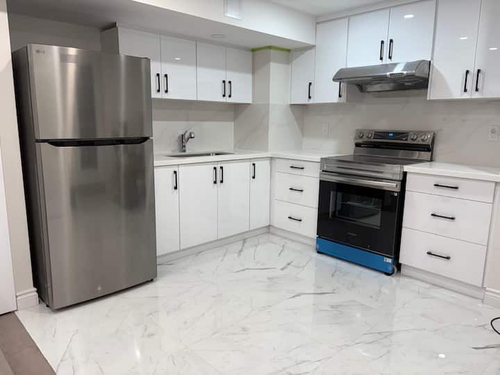 Brand New Cozy Basement Apartment - Ajax