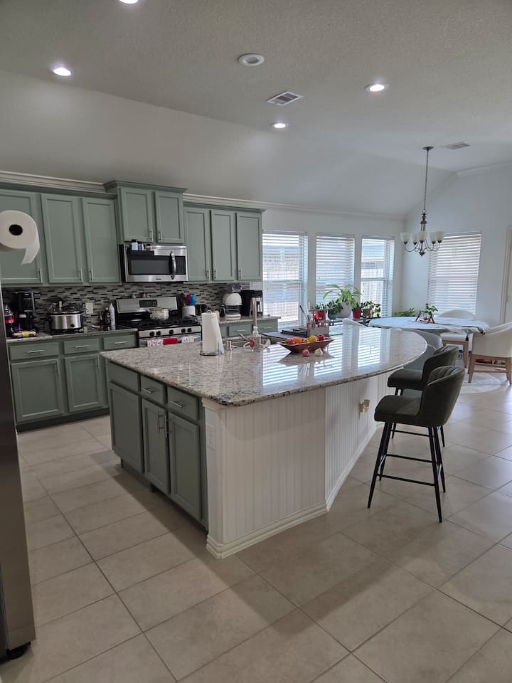 Sweet Suburban Stay - Grand Texas, New Caney