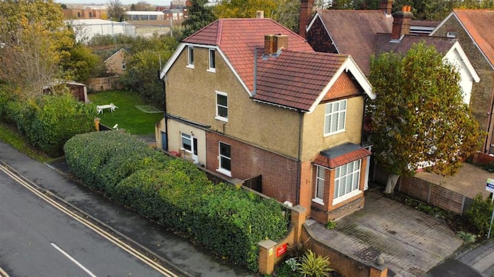 Luxury 8 Bedroom House Near Uk Tourisms - Slough