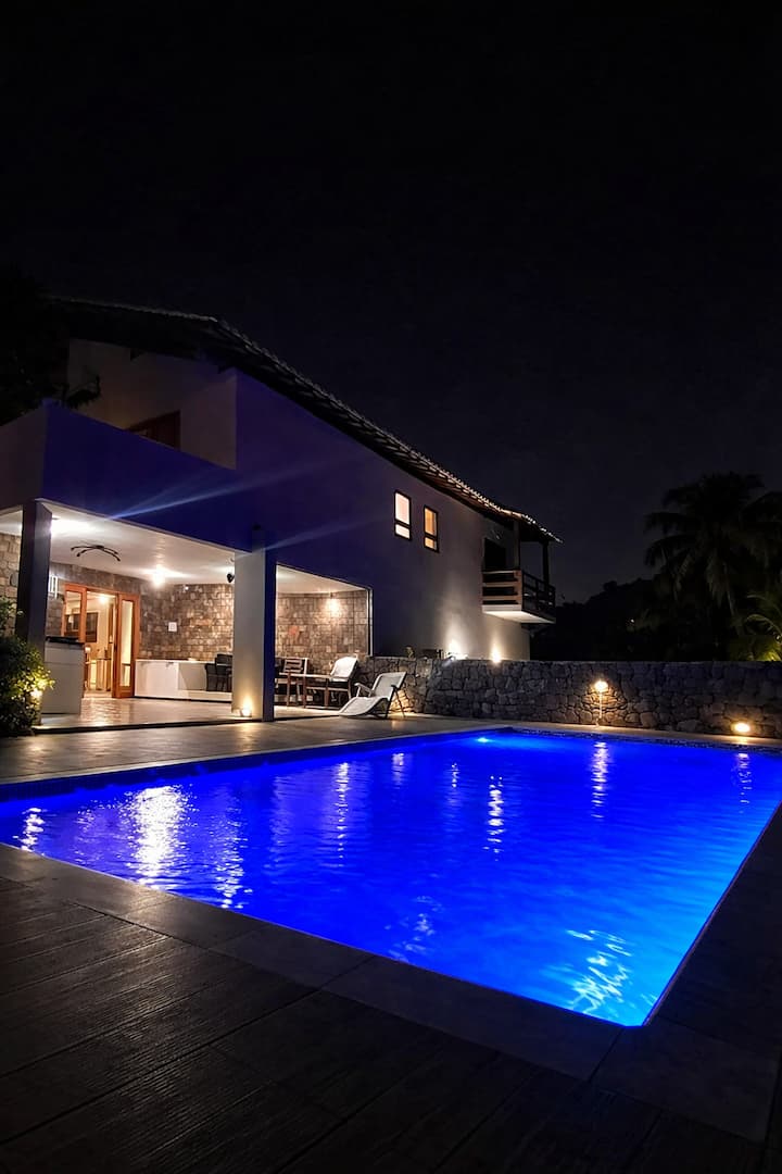 Casa Alto Padrão | Praia Do Curral - Ilhabela - Ilhabela