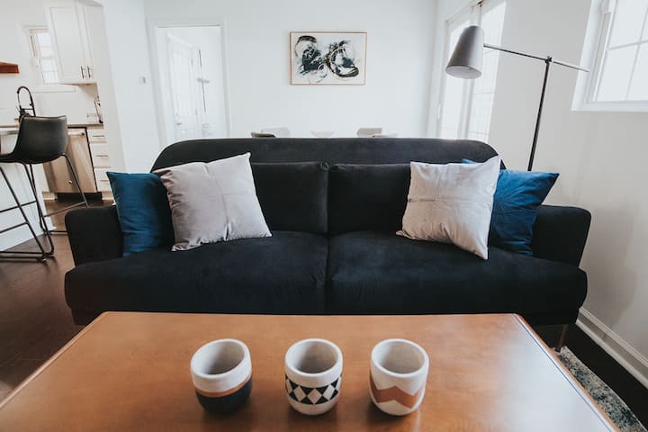 Stylish & Modern-2 Mins Away From Downtown Raleigh - Raleigh, NC