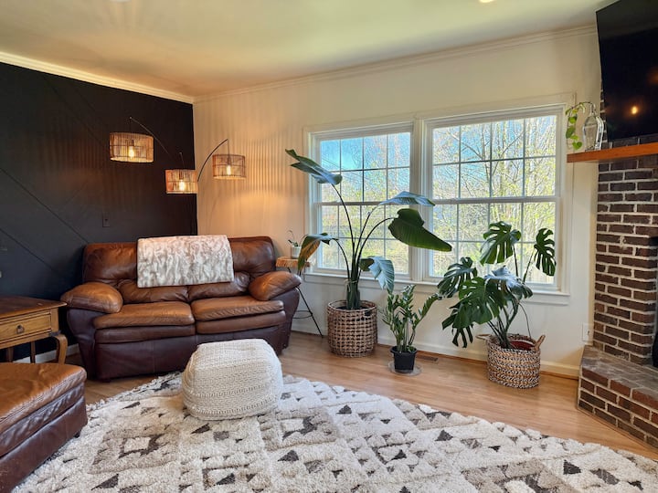 Blessing Bluegrass Bungalow | Cozy Corner Lot - Lexington