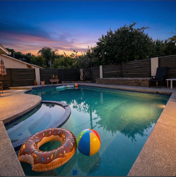 Lux Guest House W Pool | 2br | Walk To Disney - 園林市