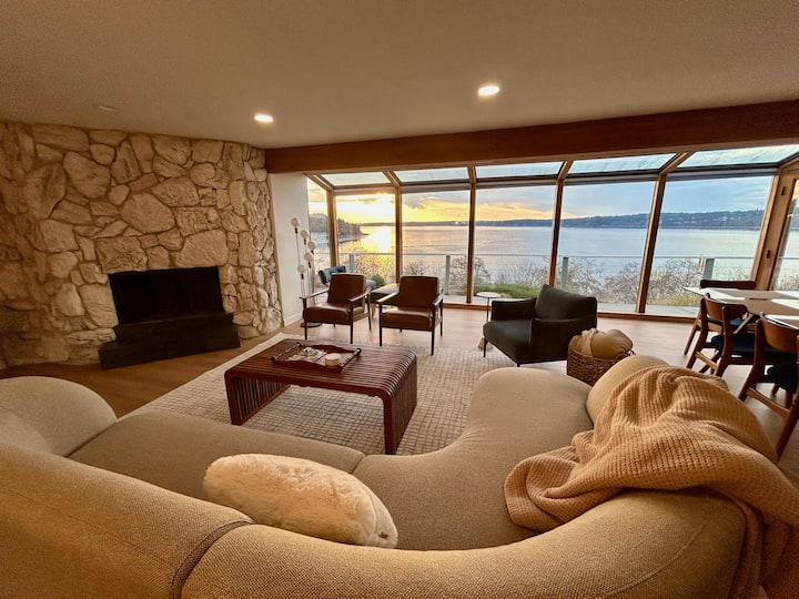 Fabulous Gig Harbor Water View Home - Gig Harbor, WA