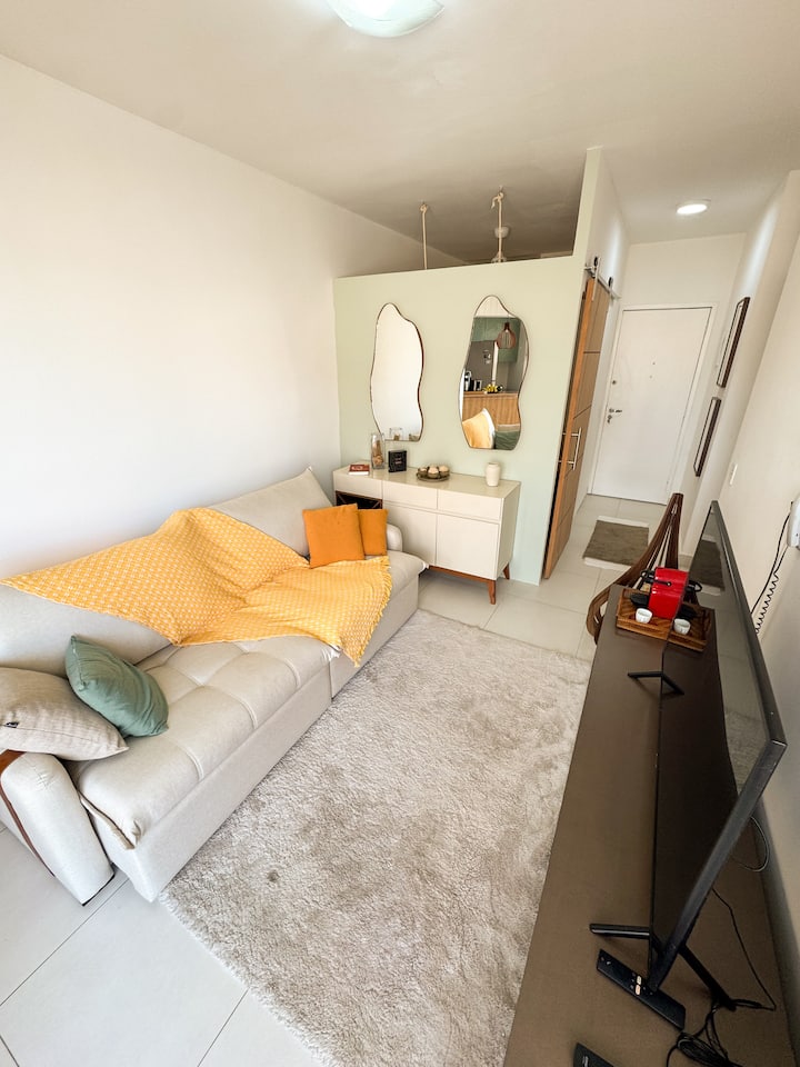 Quarto Em Flat Charmoso/ Vista Mar Barra Da Tijuca - Brasil