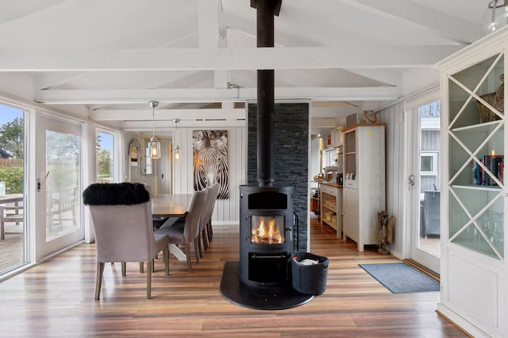 "Sommerhus-idyl V. Fjorden: Pool, Og Pétanquebane - Danemark