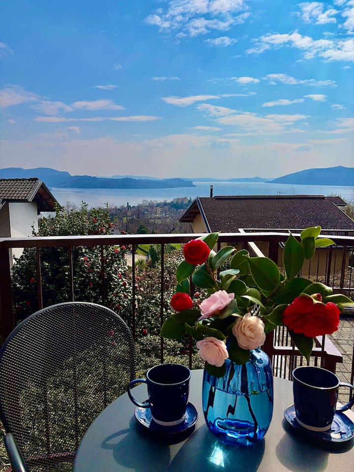 Casa Camelia: Appartamento Con Terrazza Vista Lago - Stresa